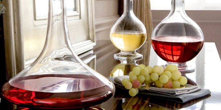 How to decant wine: A Guide to the Art of the Decant - Best Wine Opener ...